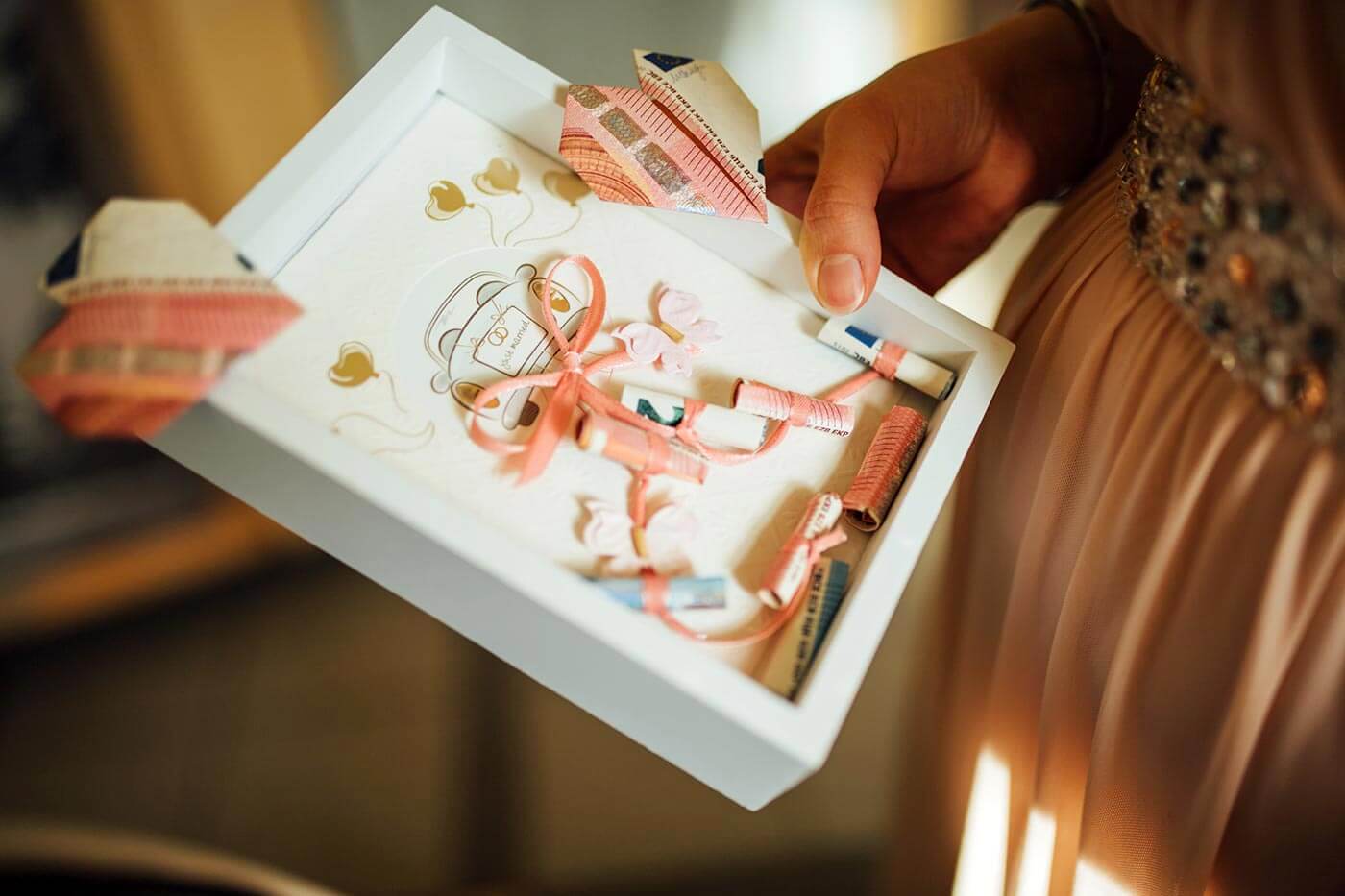 Geldgeschenk zur Hochzeit: Bilderrahmen mit Geld | ÜBERBLICK